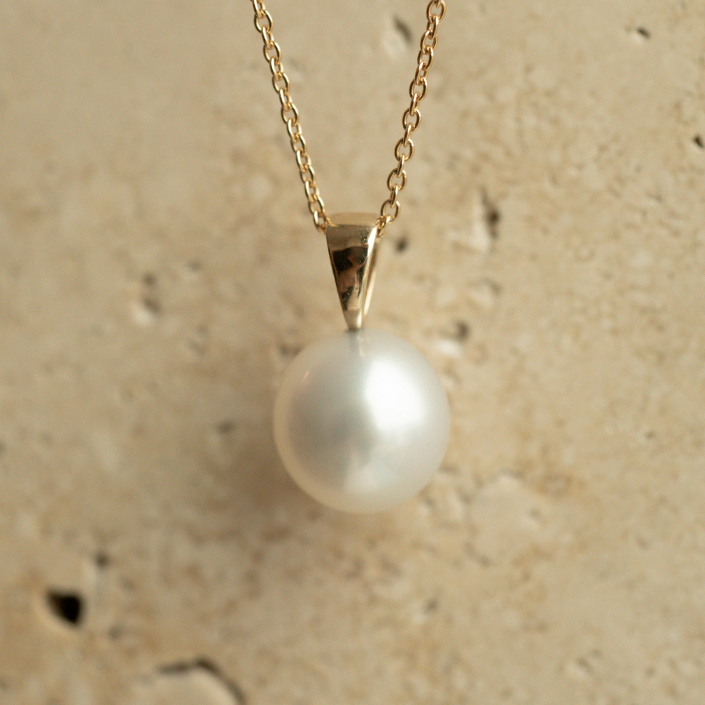 Simple Pearl Pendant | South Sea Pearl | Pearls of Australia
